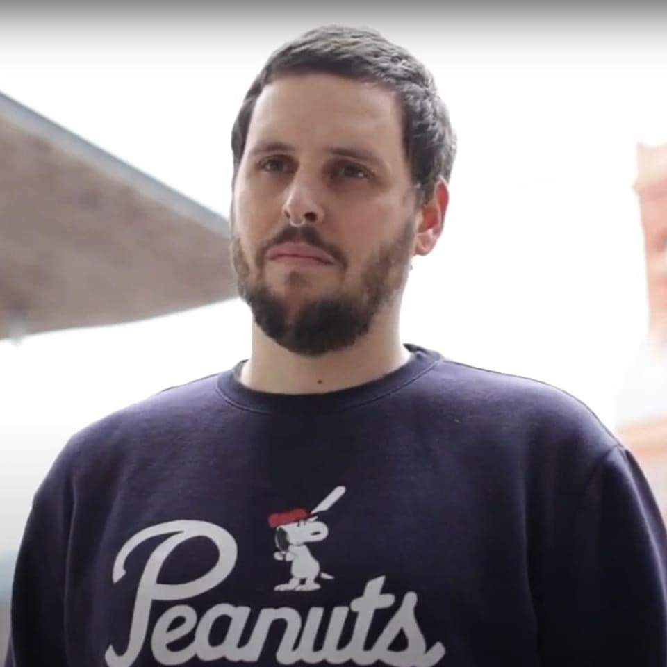 Drafftio a Diffiinio Cerddi - Canolfan Ysgrifennu Tŷ Newydd Writing Centre